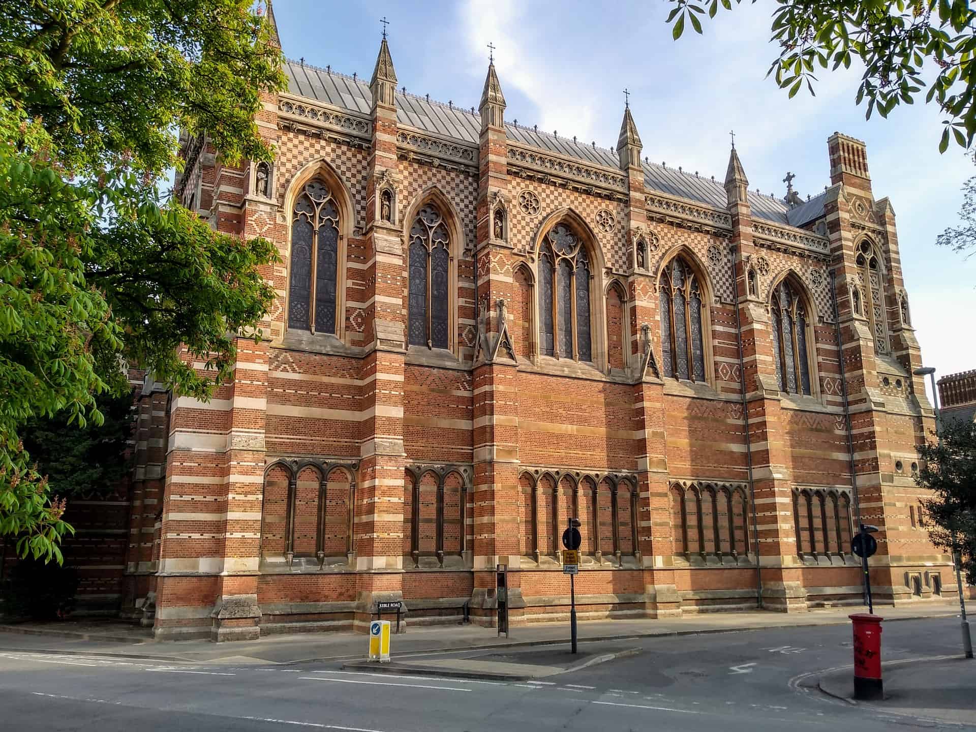 Did Keanu Reeves Go To College?