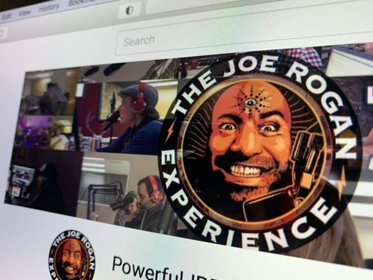 Joe Rogan's Political Party & Views: Republican or Democrat?