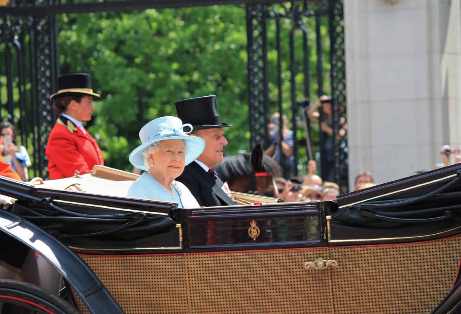 Does Queen Elizabeth II Play The Piano?