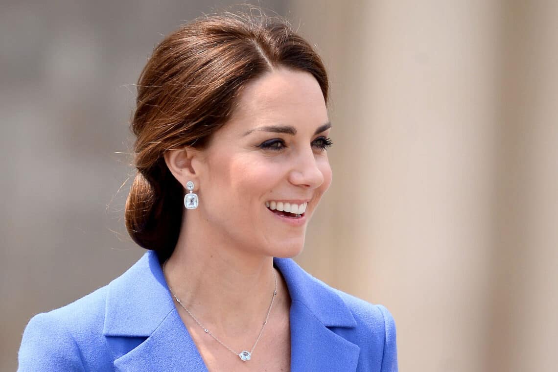 What Makeup Does Kate Middleton Wear?