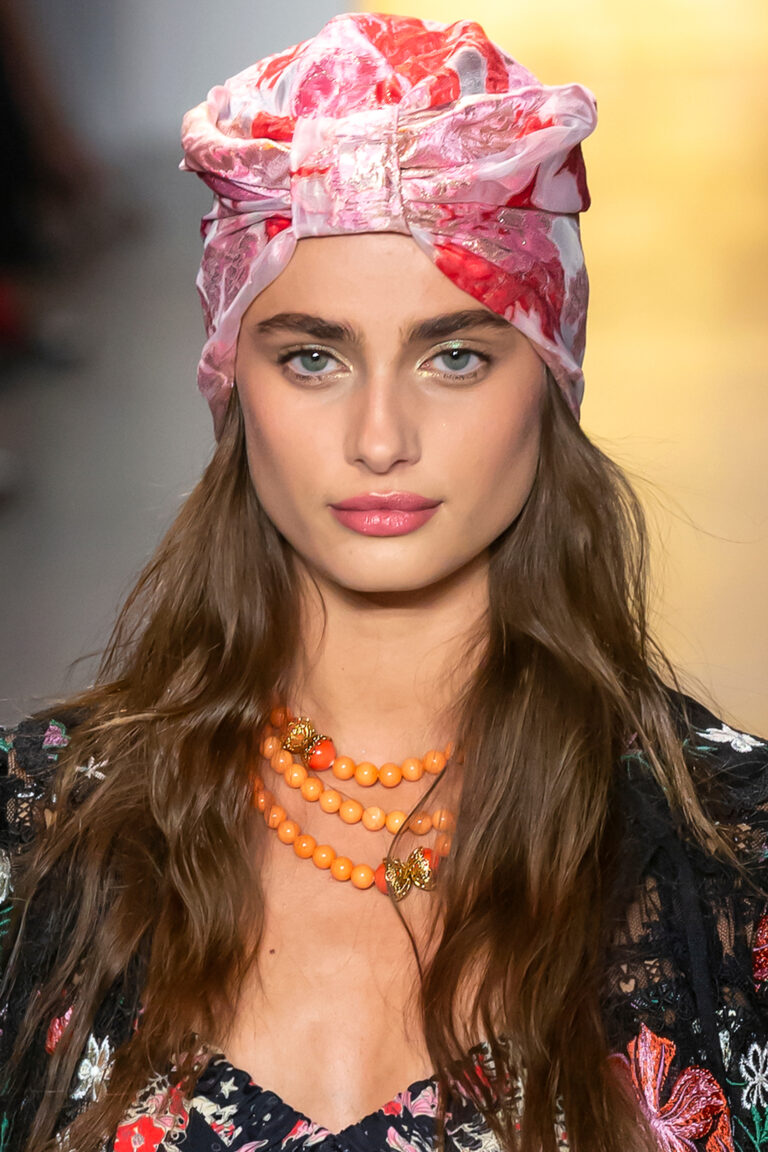 How Did Taylor Hill Become A Model?
